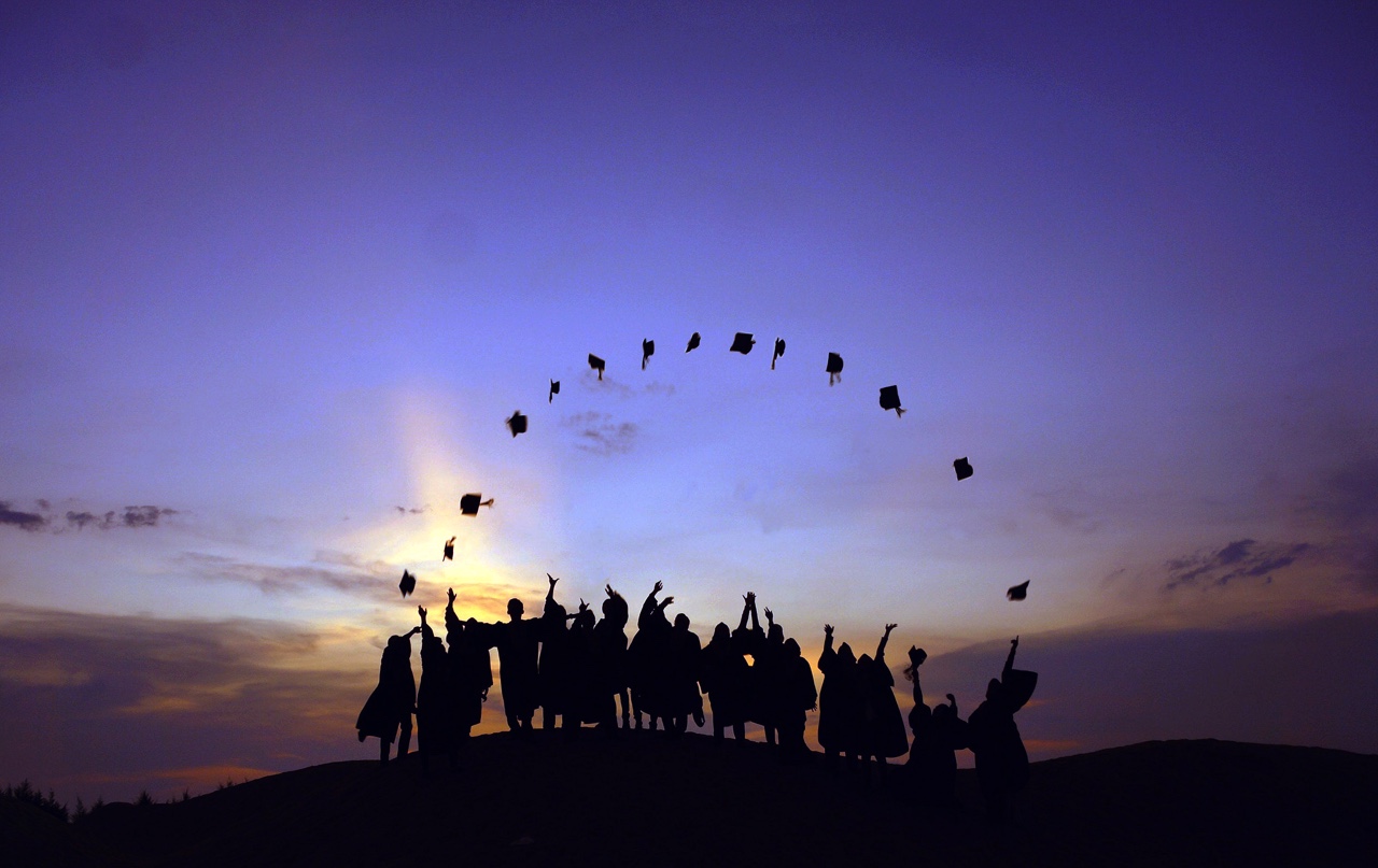 AS Student Service – International education consultant who assists ...